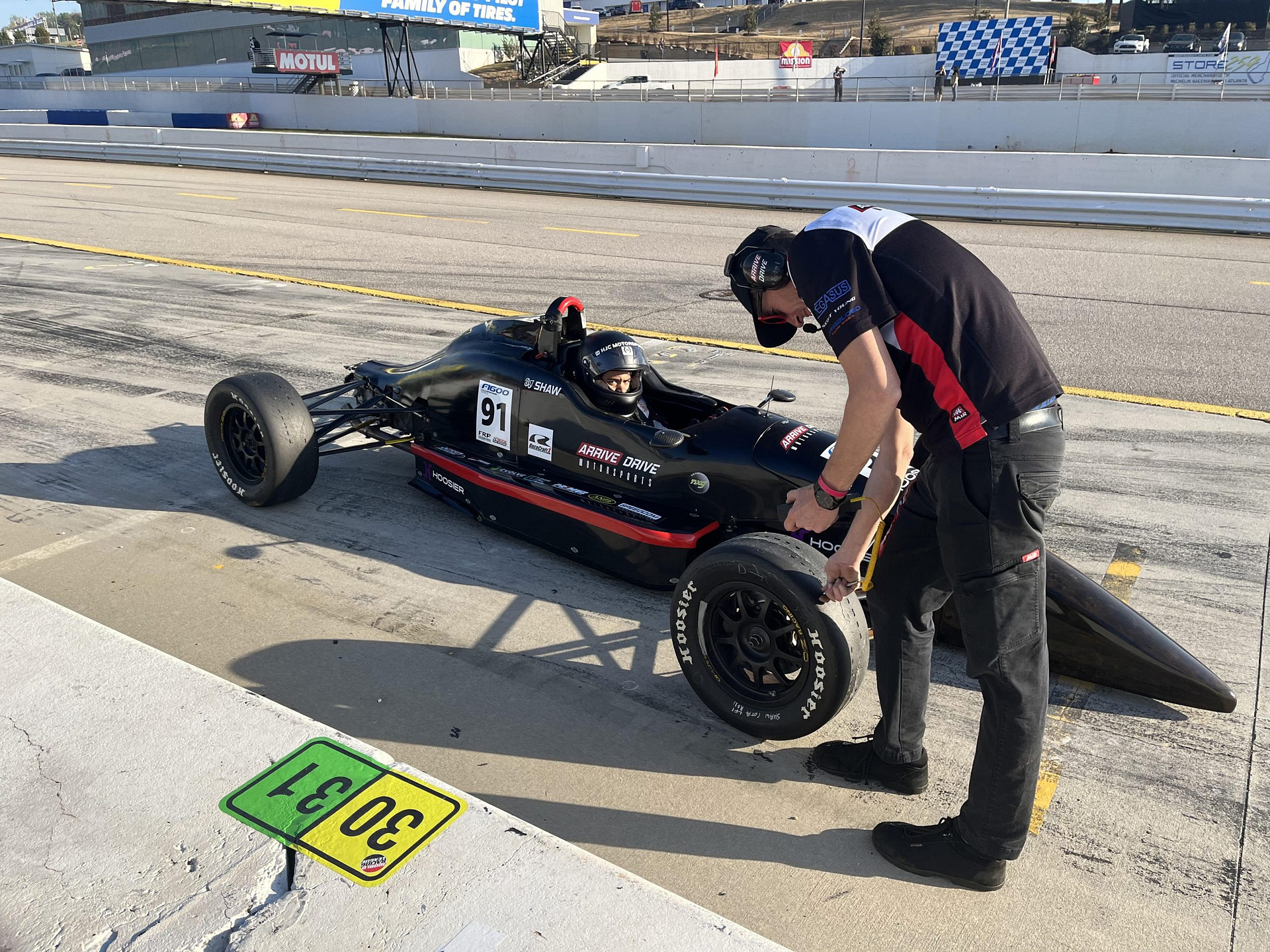 Two Trailblazers Pursue Auto Racing Goals - University High School
